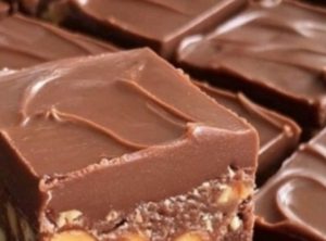 Best My Mom’s Fudge Recipe (And Why It Never Lasts More Than a Day ...